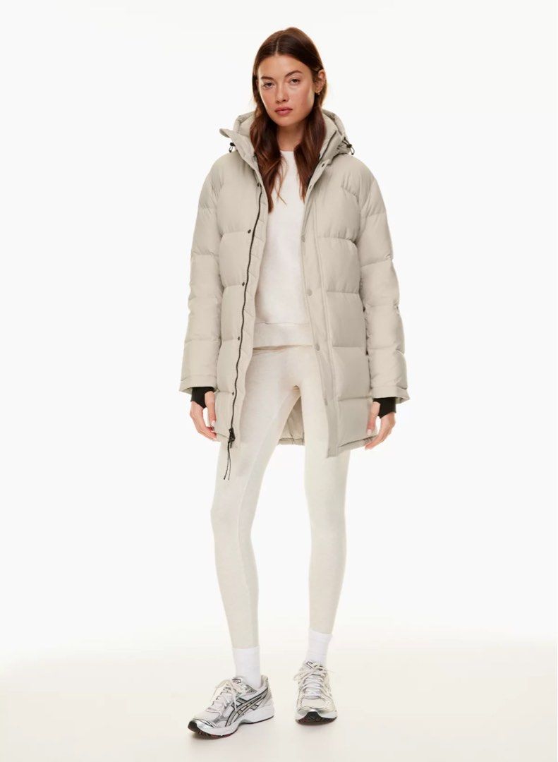Aritzia The Super Puff Mid in Halation Grey, Women's Fashion, Coats ...