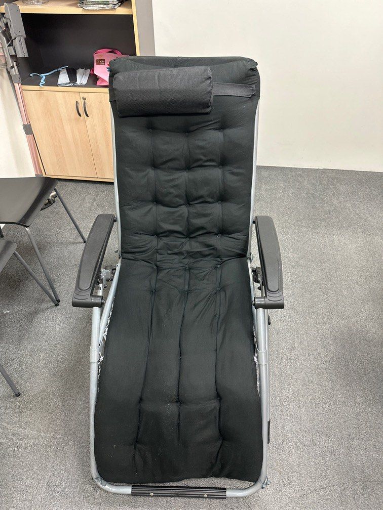 Arm rest chair for sales, Furniture & Home Living, Furniture, Chairs on ...