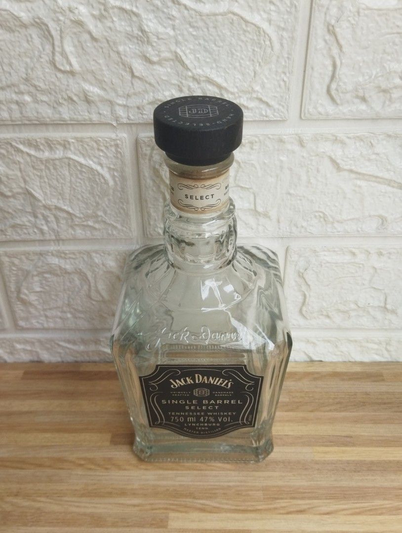 Botol bekas miras Jack Daniels Single Barrel Select 750ml, Antik, Pajangan di Carousell
