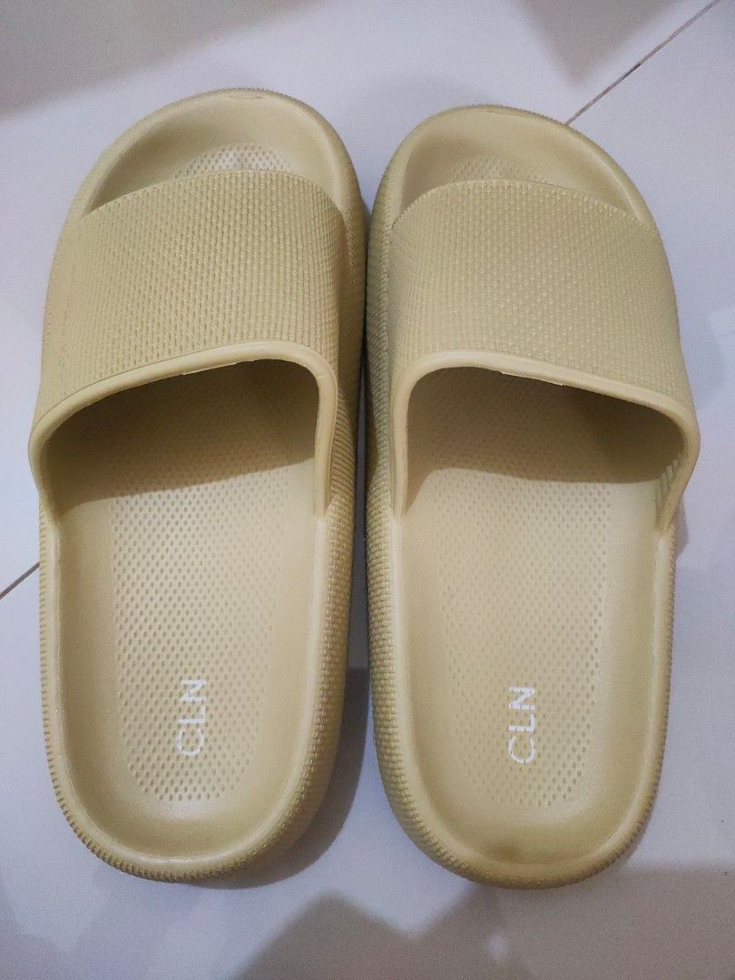 Celine slides on Carousell