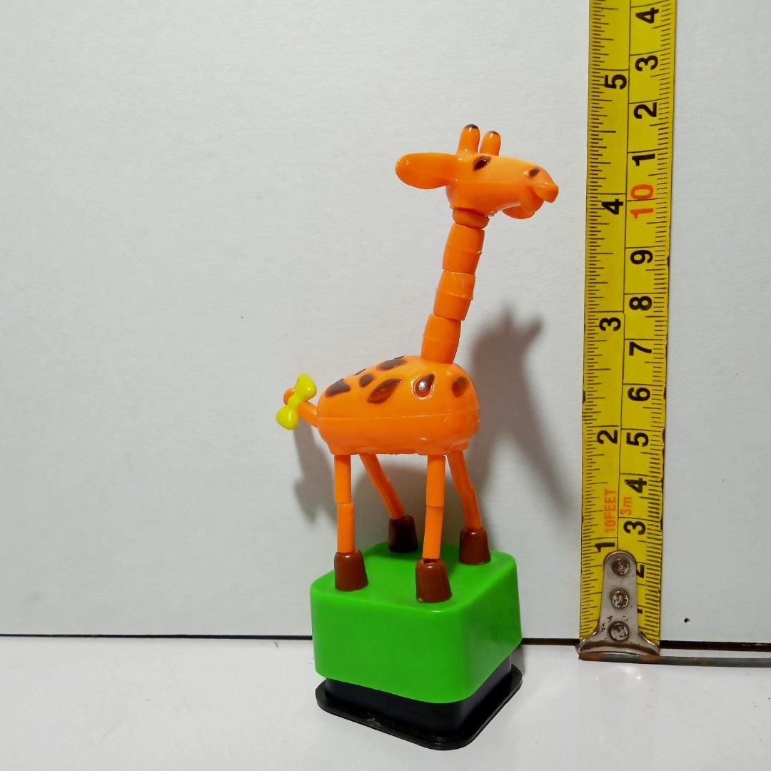 Collapsing Giraffe Toy/Figure - Preloved, Hobbies & Toys, Toys & Games ...