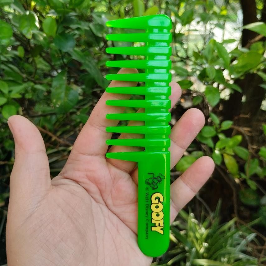 DISNEY Mickey & Friends GOOFY Comb on Carousell