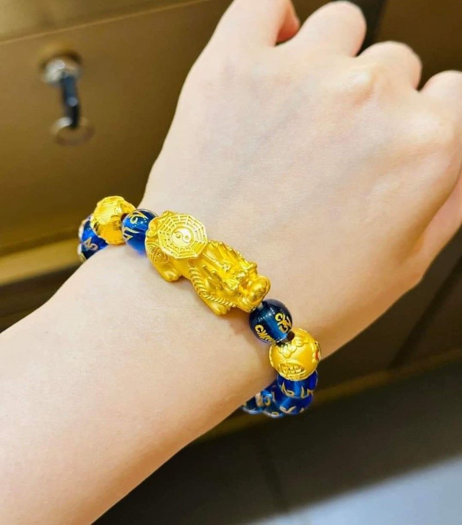 Feng Shui piyao in blue mantra beads, Women's Fashion, Jewelry ...