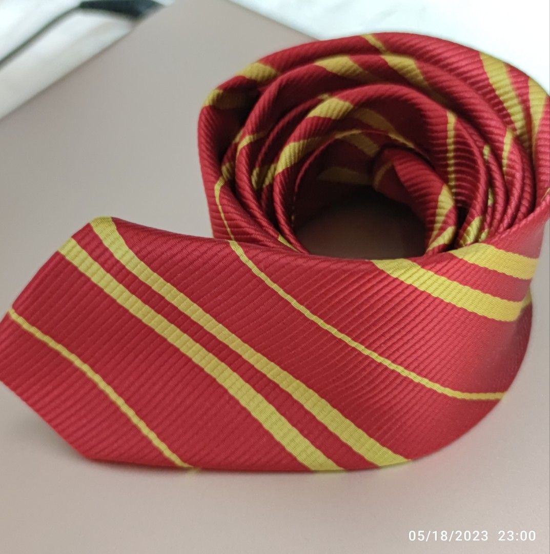 Harry Potter Gryffindor tie, Men's Fashion, Watches & Accessories, Ties ...