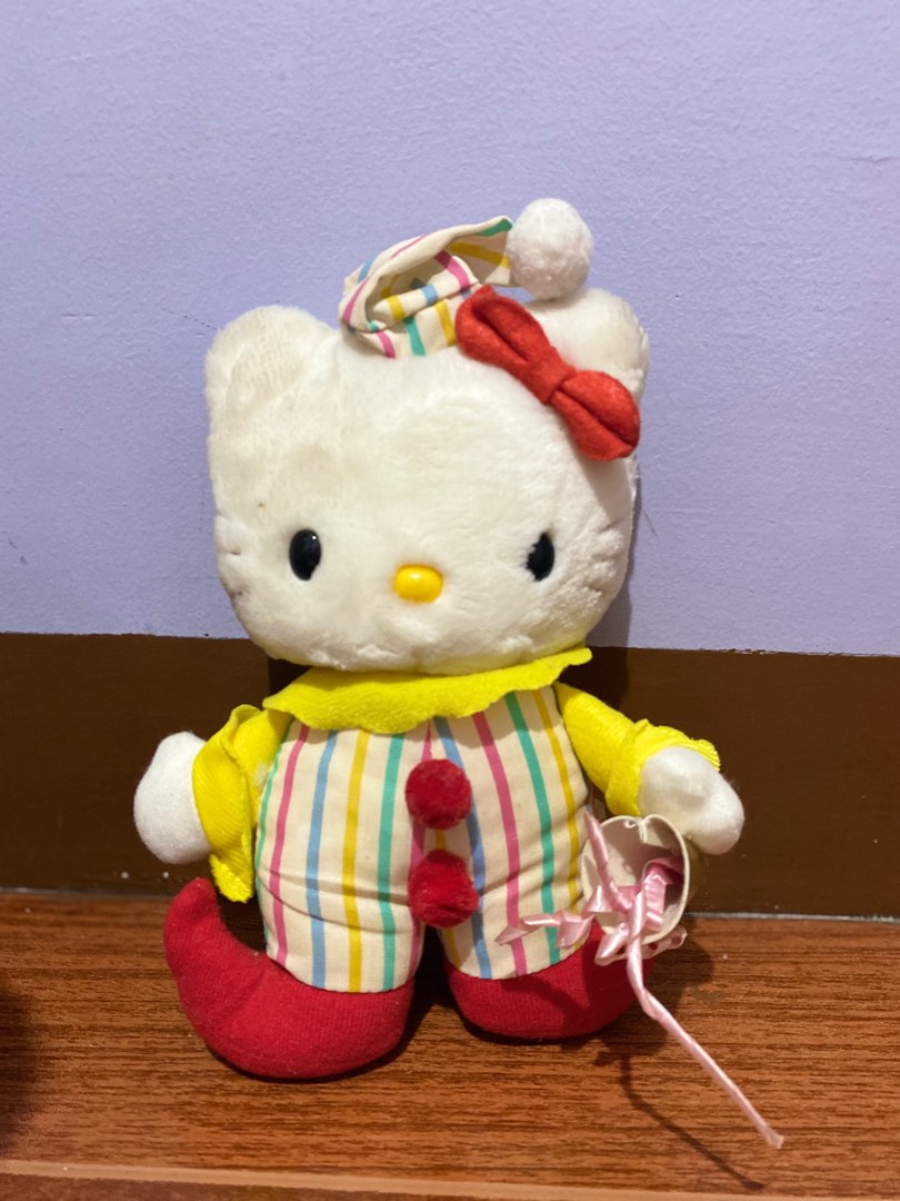 Hello kitty vintage clown on Carousell