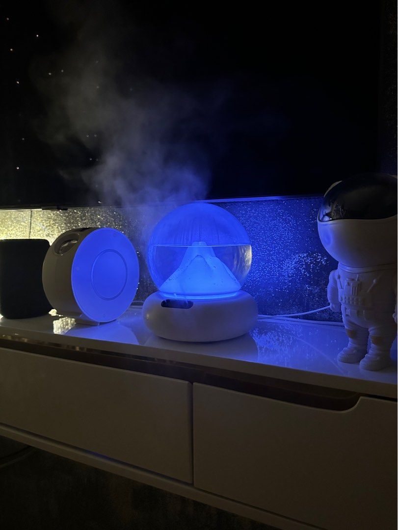 Igloo Globe Mountain Air Humidifier, Furniture & Home Living, Home ...