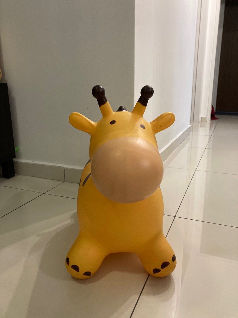 Inflatable giraffe, Hobbies & Toys, Toys & Games on Carousell