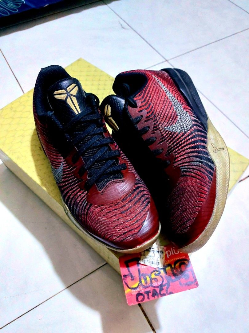 Kobe mentality 2 "university red", Men's Fashion, Footwear, Sneakers on ...