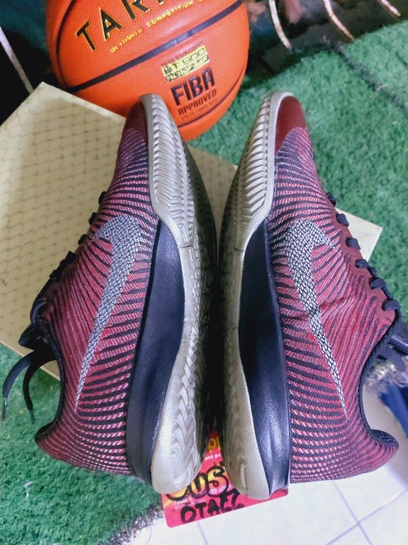 Kobe mentality 2 "university red", Men's Fashion, Footwear, Sneakers on ...