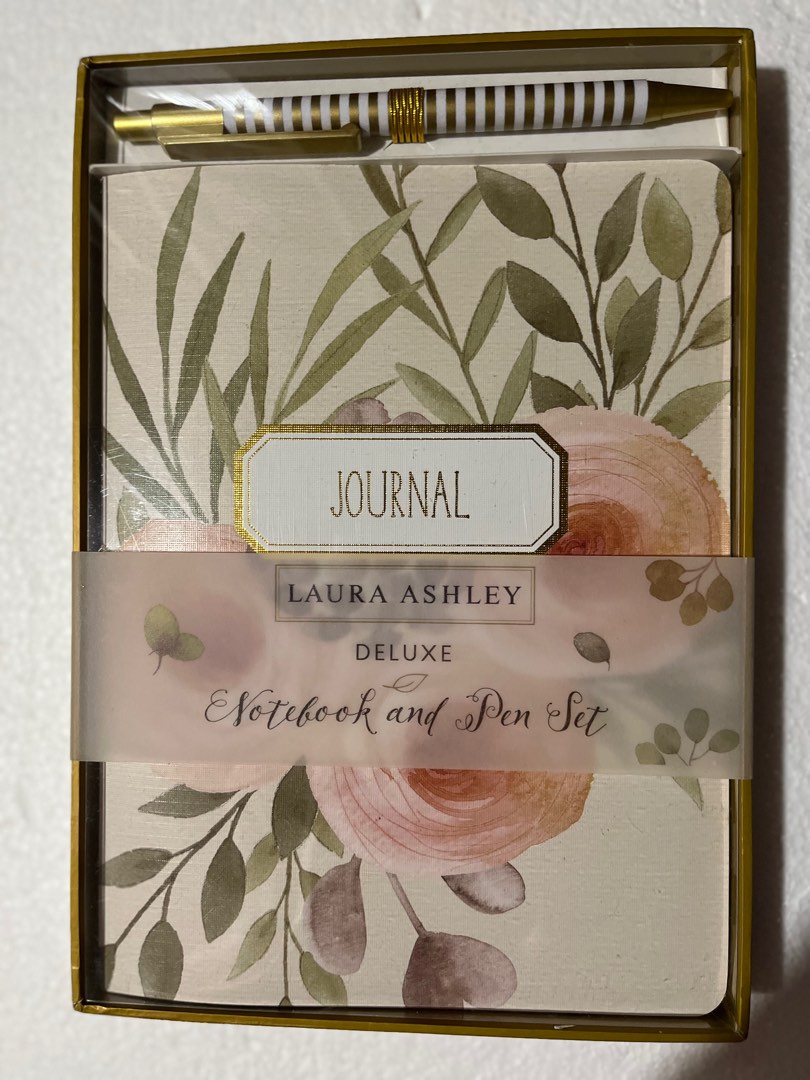 Laura Ashley deluxe notebook and pen set, 傢俬＆家居, 家居裝飾, 家居裝飾 - 其他 ...