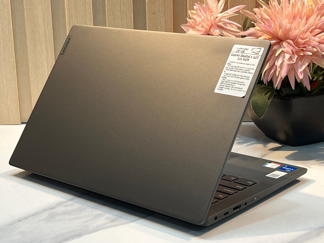 Lenovo IdeaPad 5 14ITL05 82FE i5 11th gen Tiger-lake 8GB RAM 512gb SSD ...