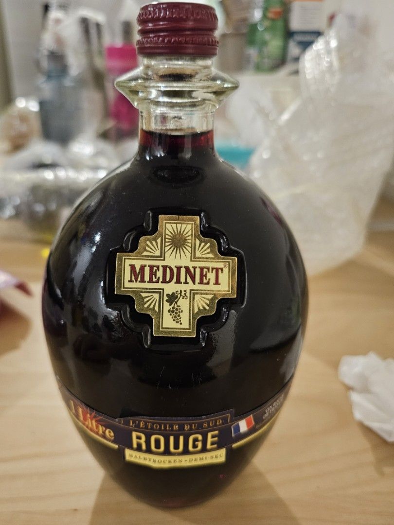 Medinet rogue wine, Food & Drinks, Alcoholic Beverages on Carousell