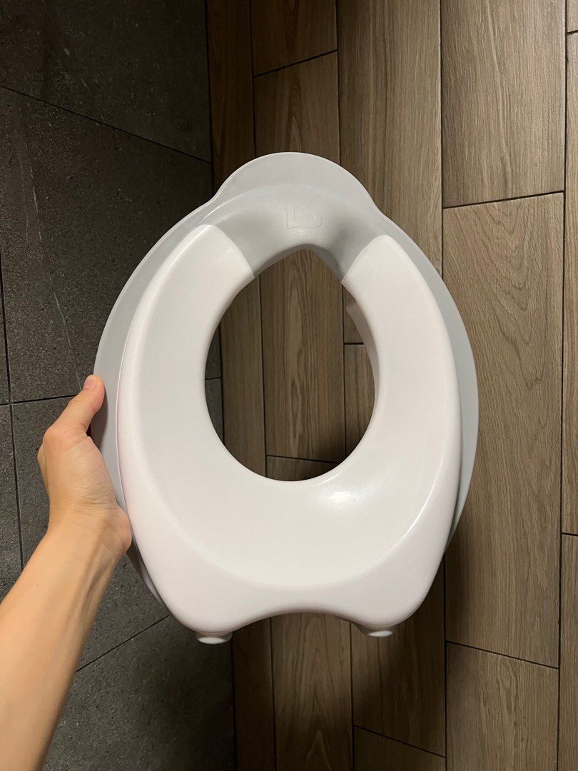 Munchkin Grip Potty Ring, Babies & Kids, Bathing & Changing, Toilet ...