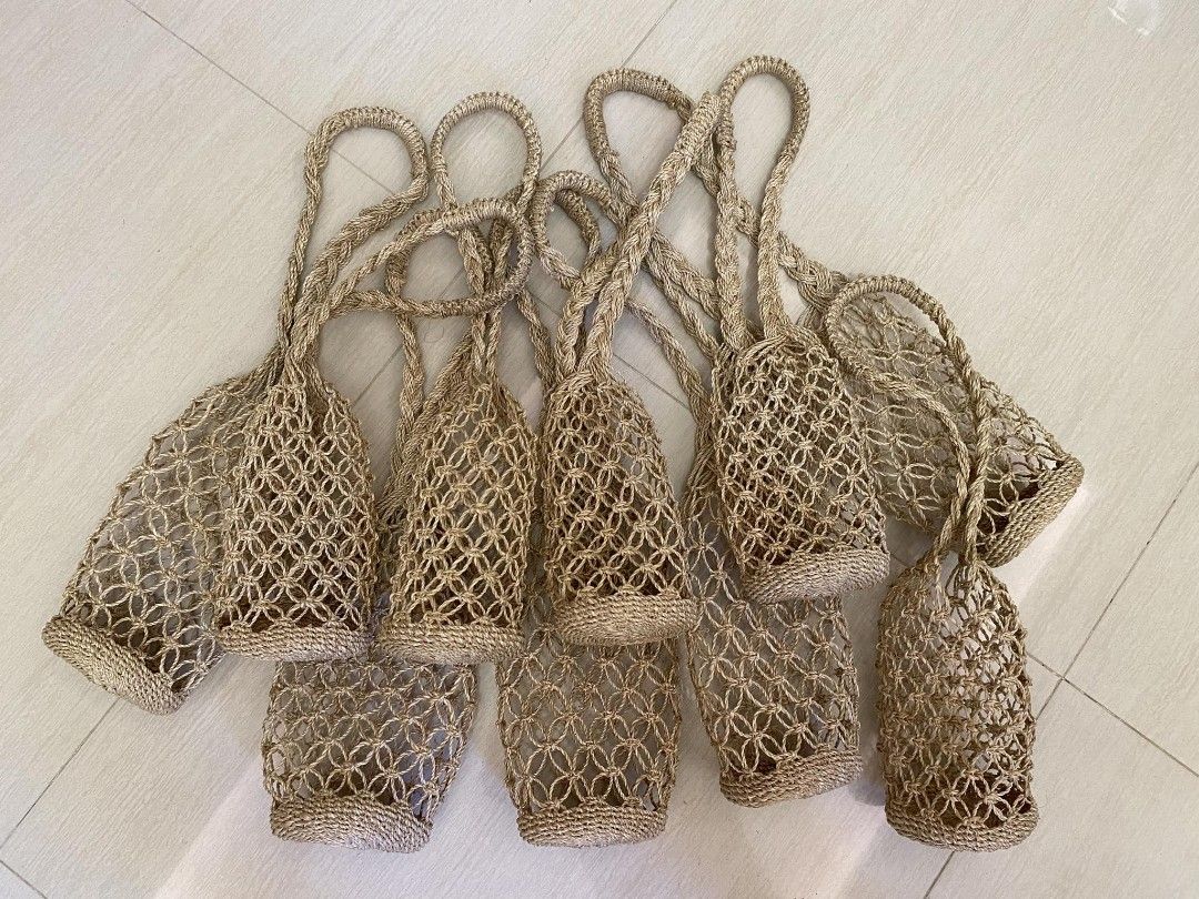 Native bottle holder on Carousell