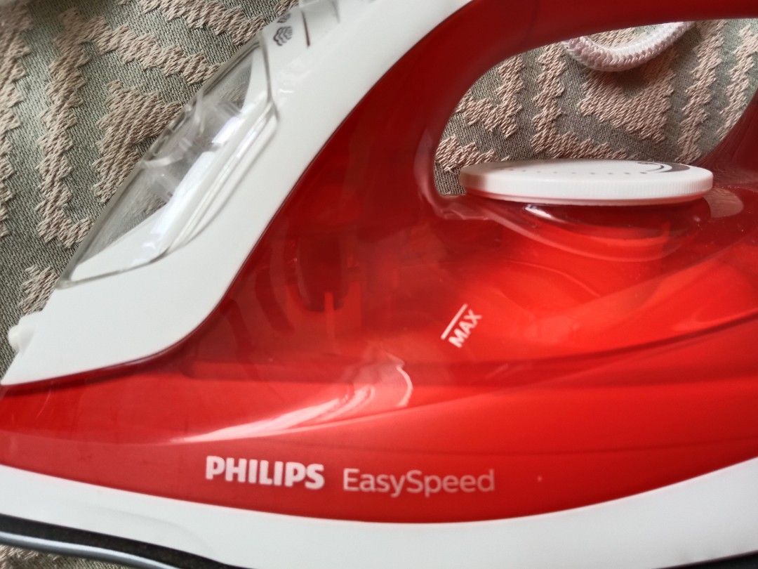Philips EasySpeed Steam Iron 2000W, TV & Home Appliances, Irons ...
