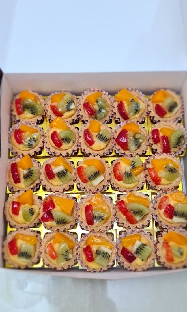 Premium Dessert Box, Food & Drinks, Homemade Bakes on Carousell