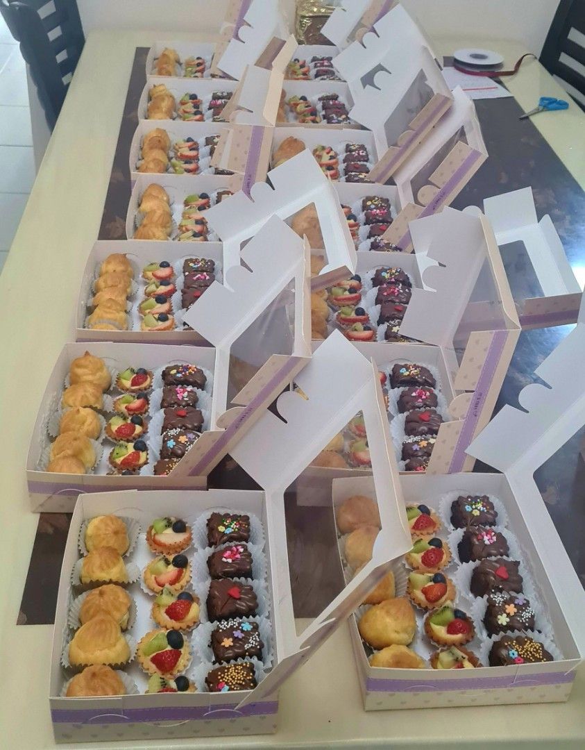 Premium Dessert Box, Food & Drinks, Homemade Bakes on Carousell