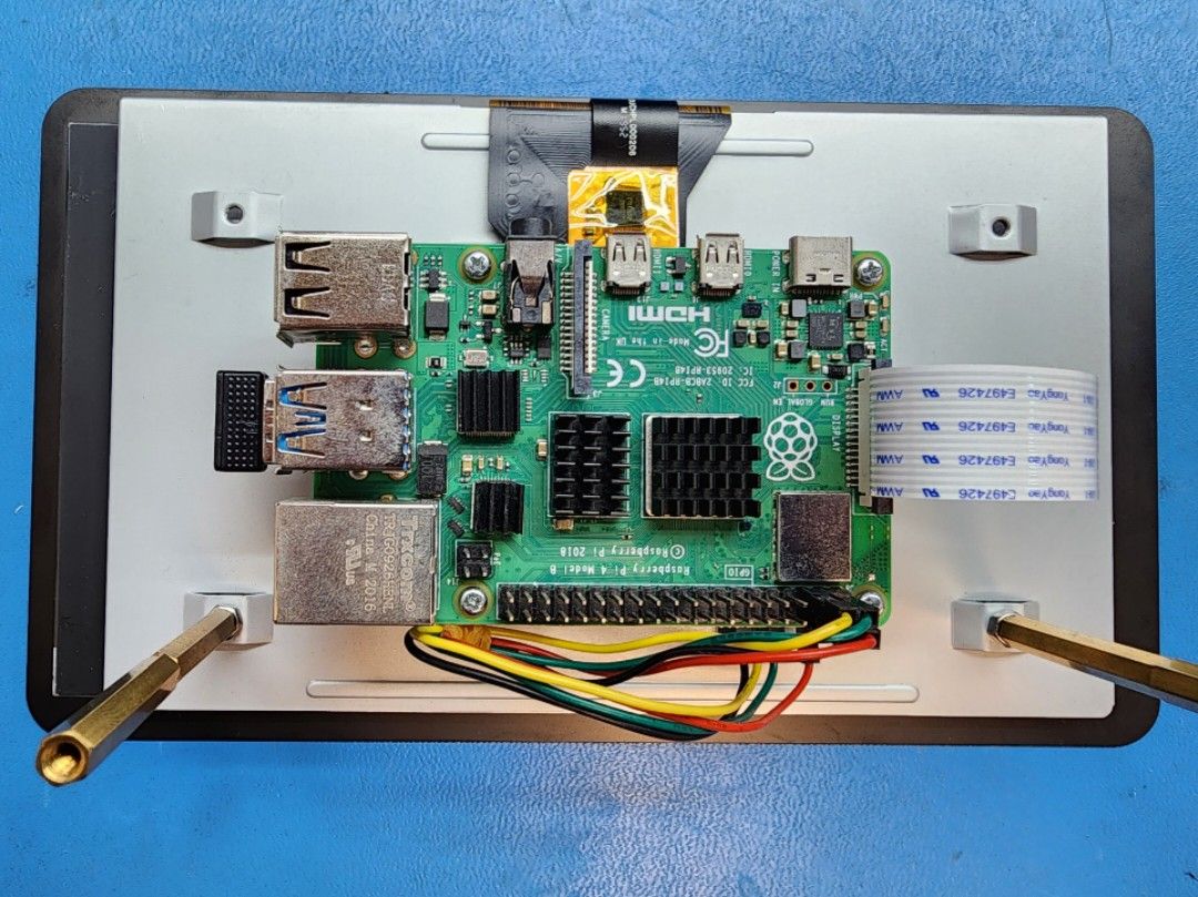 Raspberry Pi 4B with Official 7inch touch display, Computers & Tech, Desktops on Carousell