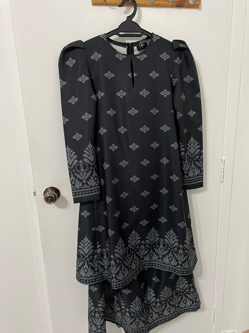 {RENT} Rizman Ruzaini Raya , Women's Fashion, Muslimah Fashion, Baju ...