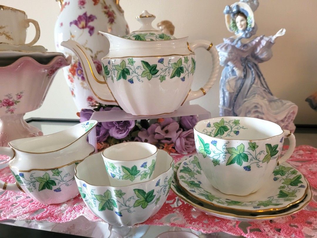 Royal Cown Derby teapot set, Furniture & Home Living, Kitchenware ...