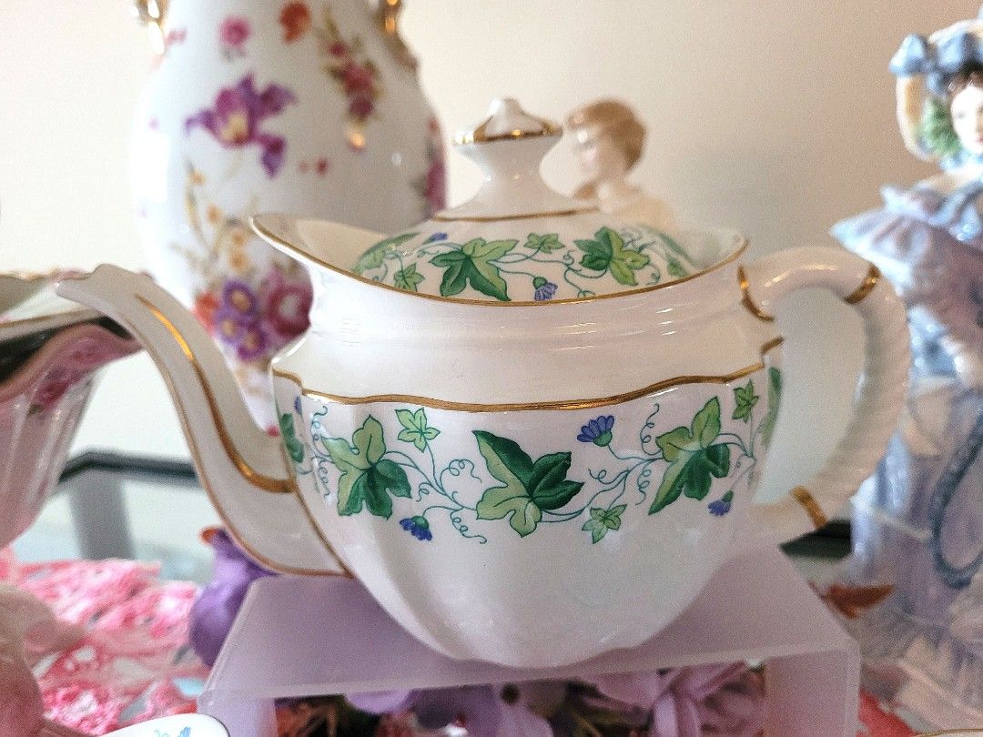 Royal Cown Derby teapot set, Furniture & Home Living, Kitchenware ...