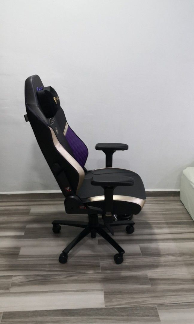 Secretlab Titan Evo 2022 K/DA POP/STARS, Furniture & Home Living ...