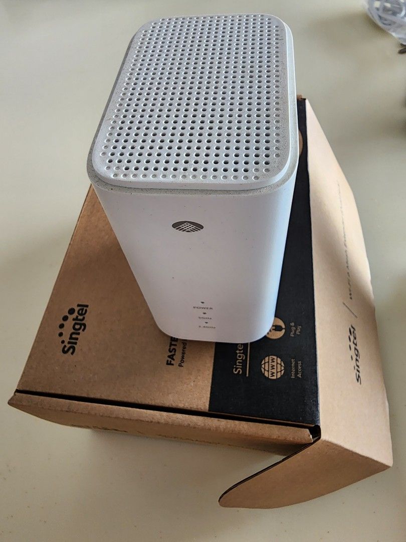 Singtel Wifi Mesh Router, Computers & Tech, Parts & Accessories ...