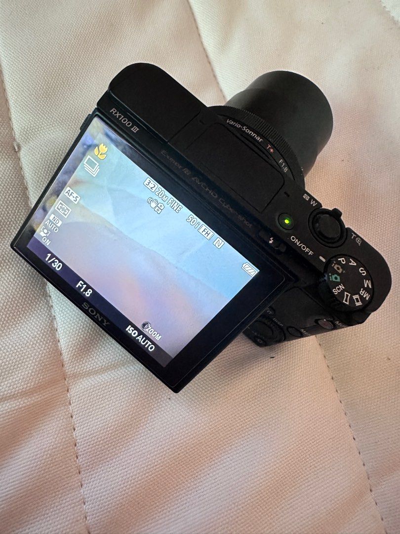 Sony RX100 Mark III, 攝影器材, 相機 - Carousell