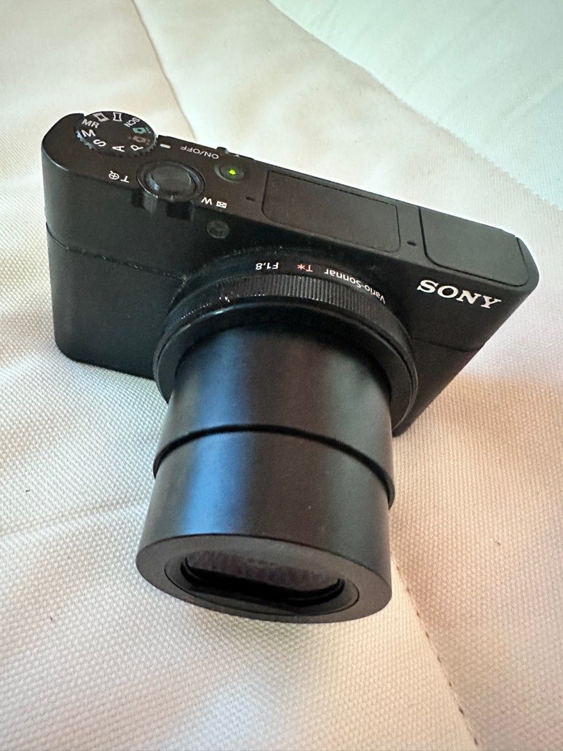 Sony RX100 Mark III, 攝影器材, 相機 - Carousell