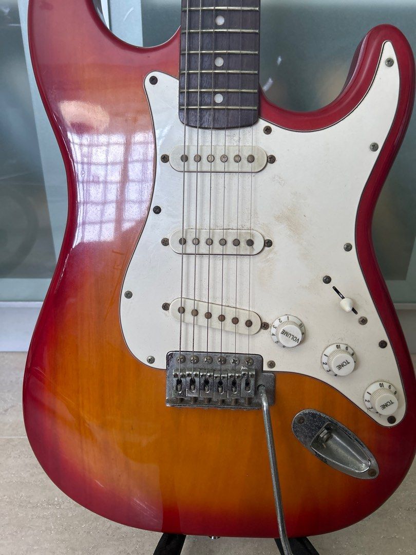 Stratocaster Style Davis Electric Guitar in Candy Apple Sunburst ...