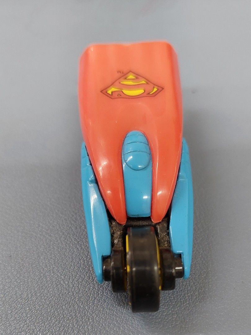 Superman Hero Cycle Hot Wheels, Hobbies & Toys, Toys & Games on Carousell