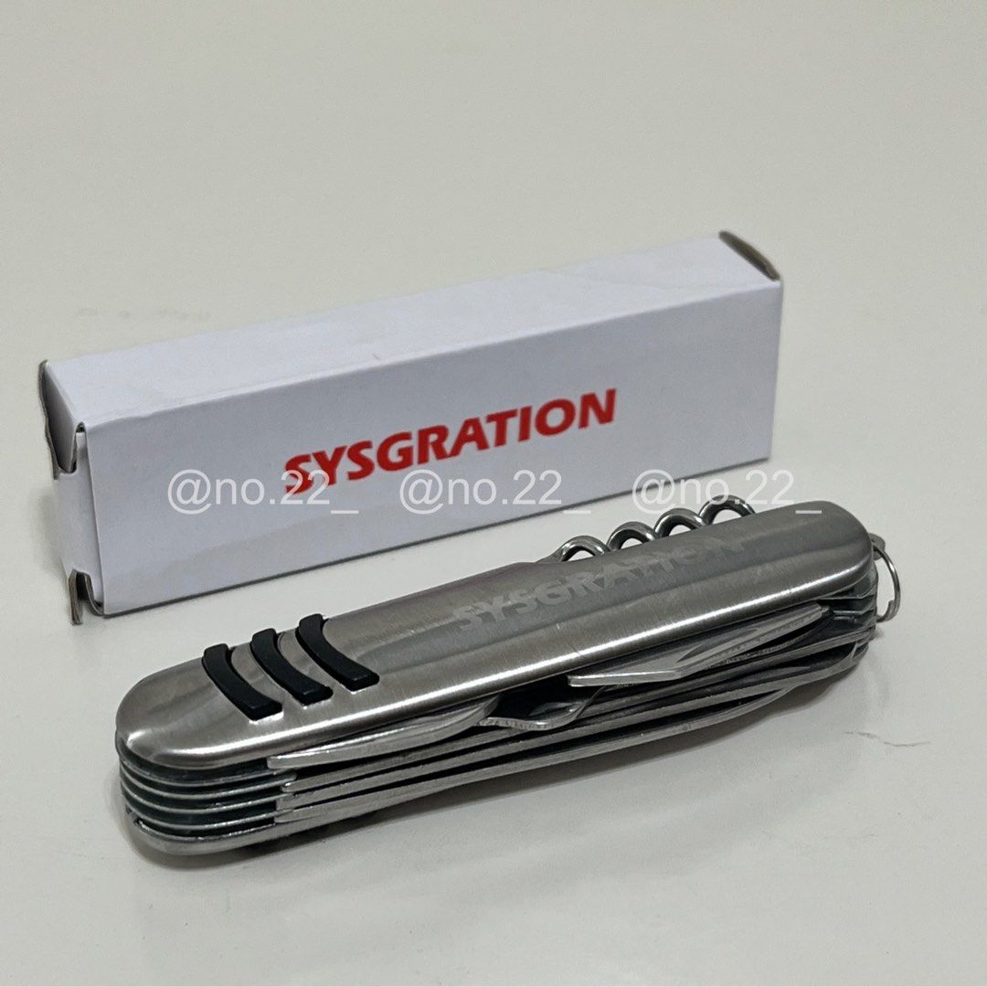 SYSGRATION 11合一 不鏽鋼瑞士刀 求生刀 露營刀 多功能折疊刀, 家具及居家用品, 戶外家具在旋轉拍賣