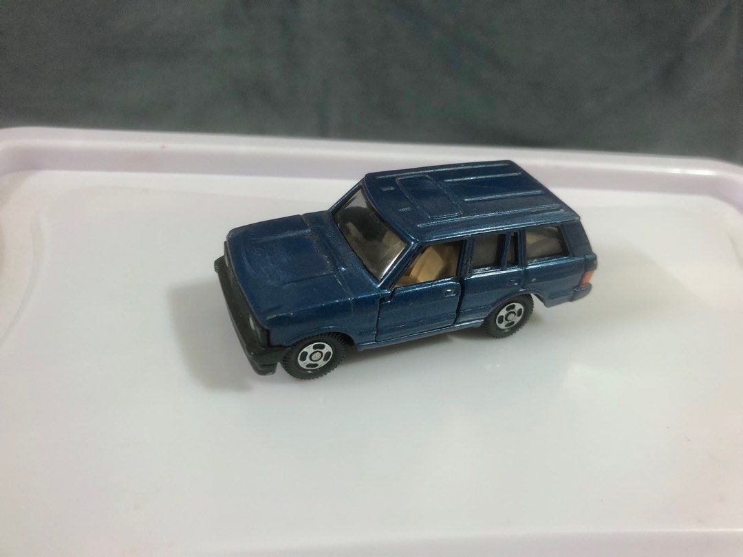 Tomica Range Rover, Hobbies & Toys, Toys & Games on Carousell
