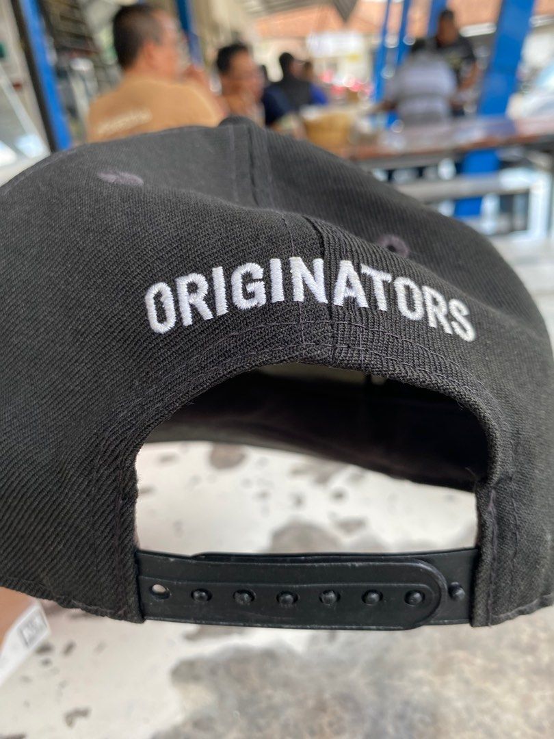 topi new era originator, Fesyen Pria, Aksesoris, Topi di Carousell