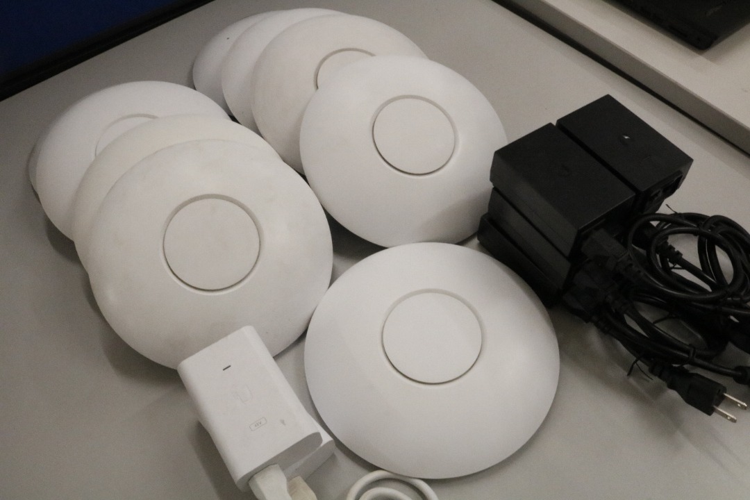 Ubiquiti Unifi AP AC Pro, Computers & Tech, Parts & Accessories ...