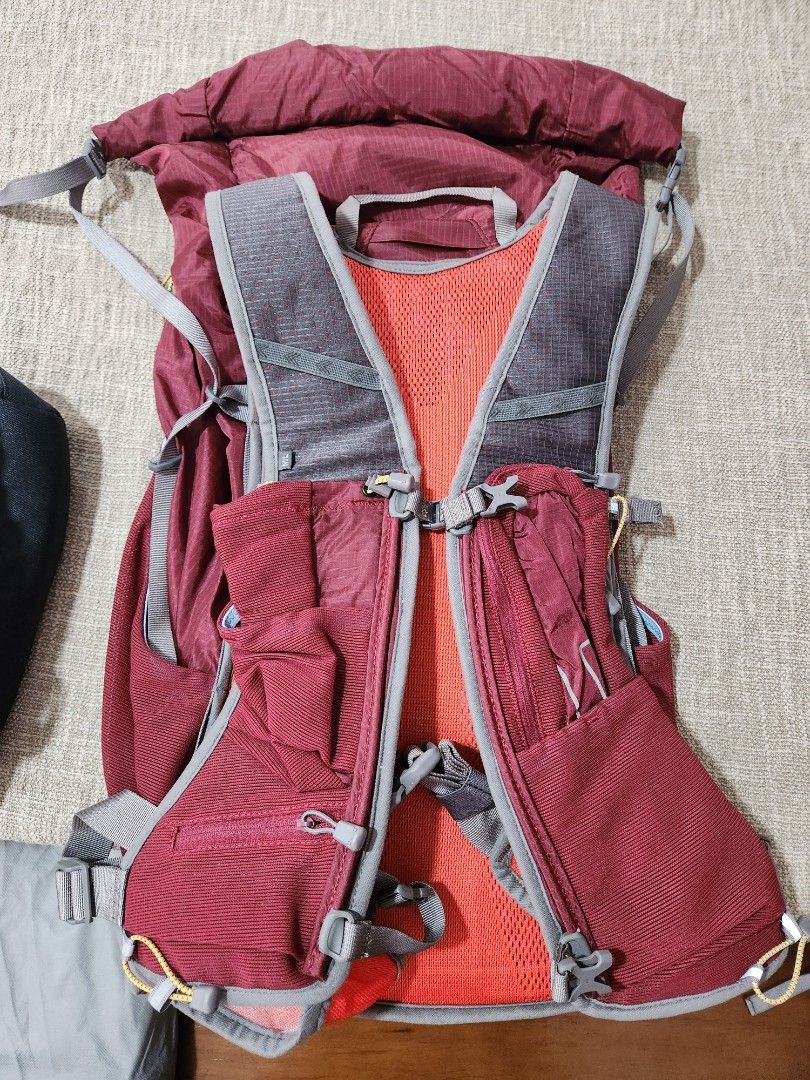 UD Ultimate Direction Fastpack 40, Men's Fashion, Bags, Backpacks on ...