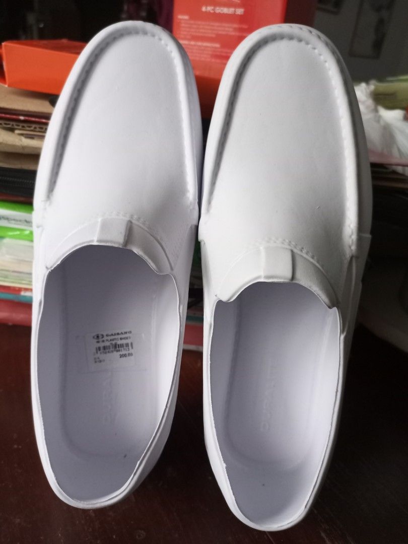 Unused Duralite White Shoes, Men's Fashion, Footwear, Sneakers on Carousell