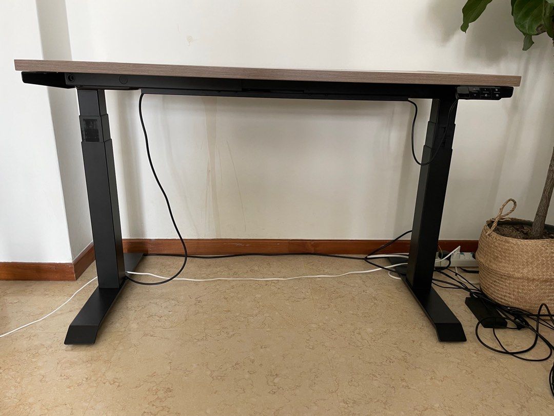 Versatile Electronic Height Adjustable Desk - Compact Size, Exceptional ...