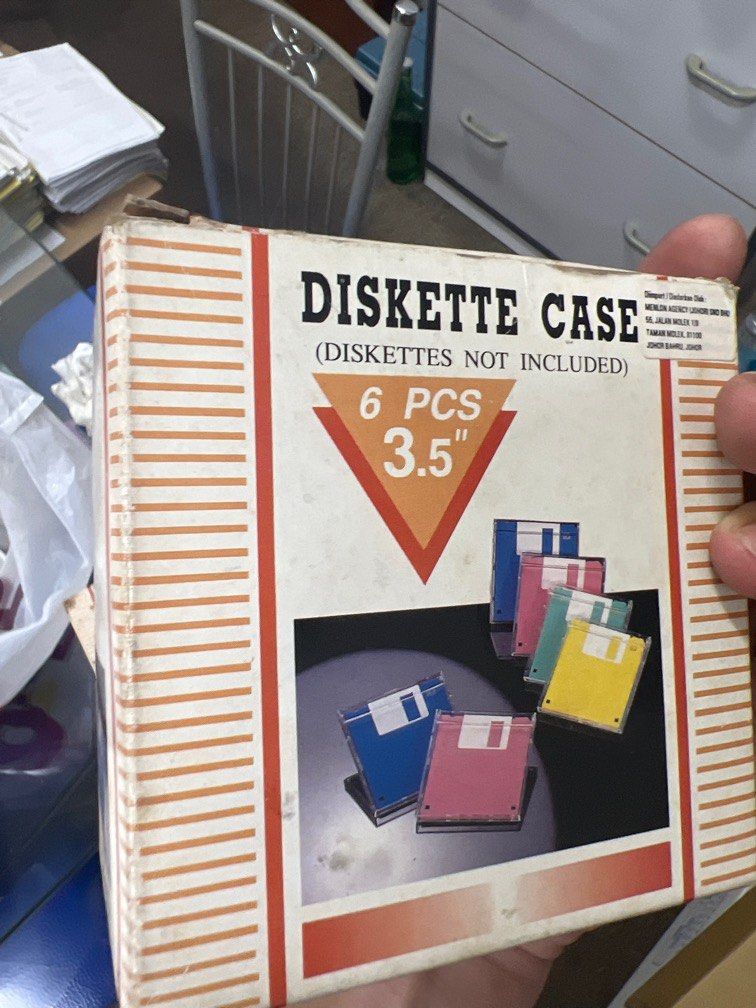 VINTAGE DISKETTE CASE, Hobbies & Toys, Stationery & Craft, Other ...