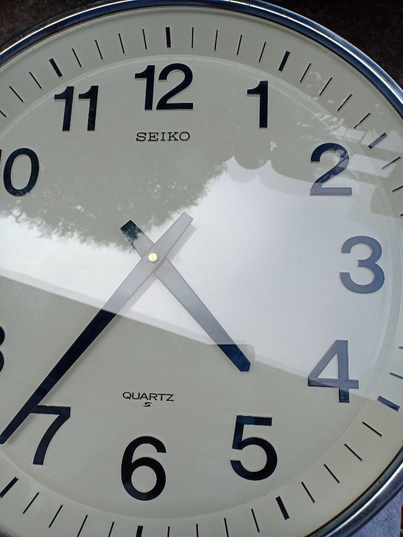 Vintage Seiko XLarge Metal Clock, Furniture & Home Living, Home Decor ...