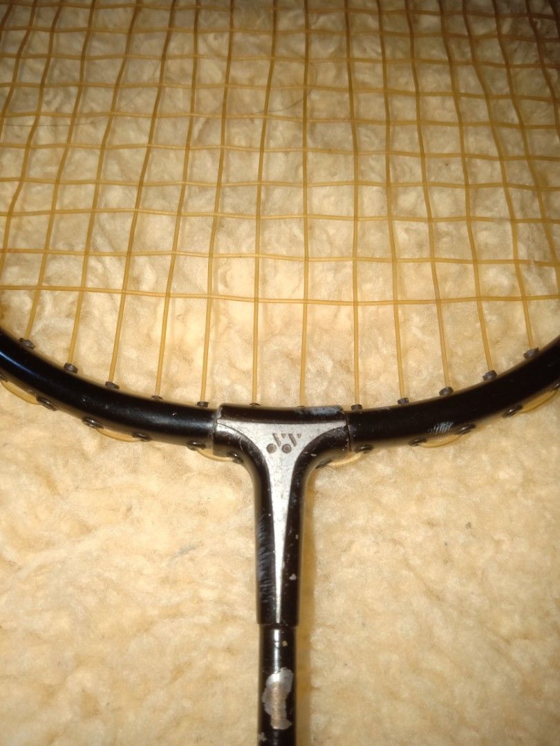 vintage yonex b-8100 racket, Hobbies & Toys, Collectibles & Memorabilia, Vintage Collectibles on ...