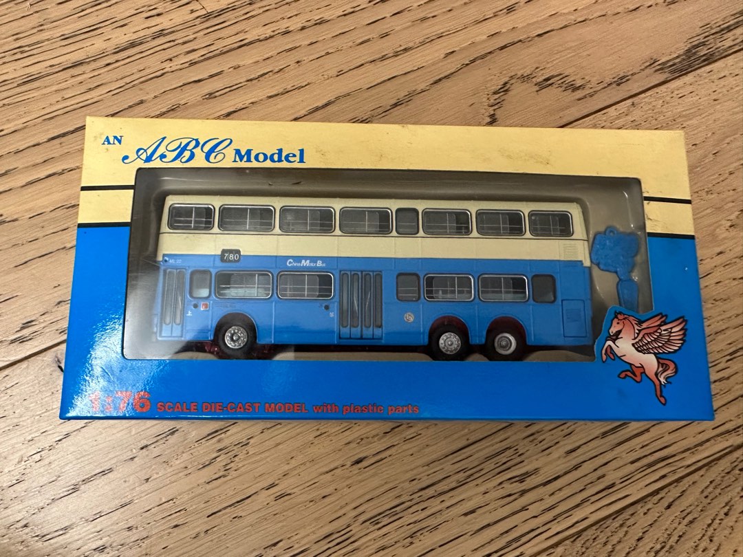 全新 1:76 中巴 巴士 CMB MCW Metrobus 12m 780 ABC Model, 興趣及遊戲, 玩具 & 遊戲類 - Carousell