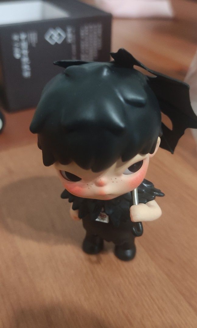 [ 可換/買] Pop mart hirono fallen angel, 興趣及遊戲, 玩具 & 遊戲類 - Carousell