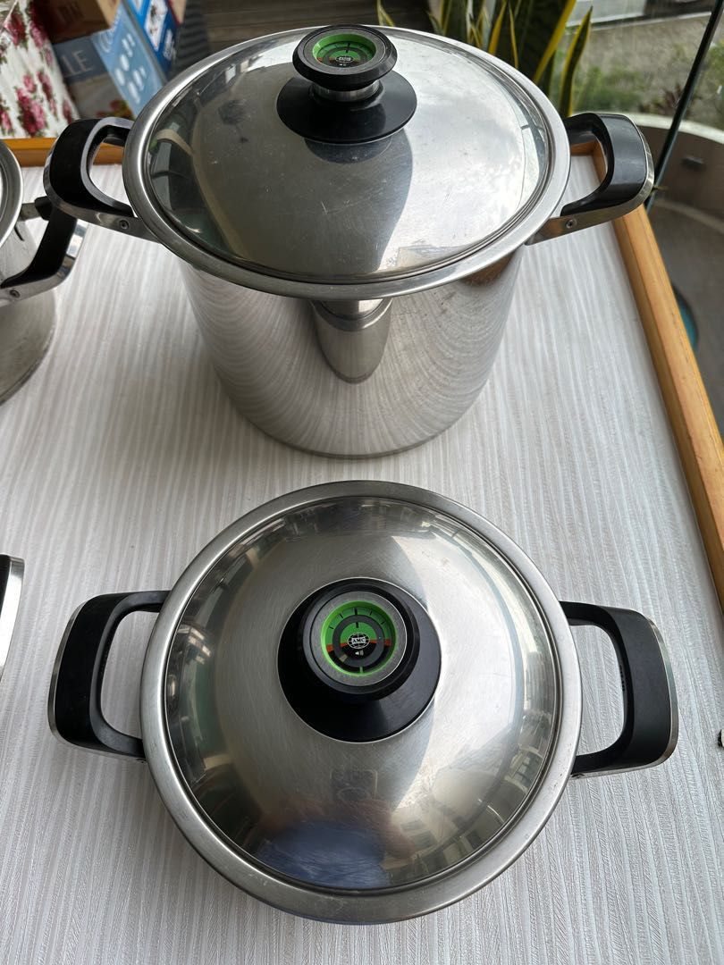 AMC Stainless Steel Wok, Furniture & Home Living, Kitchenware ...