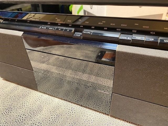 Bang & Olufsen - B&O - Beosystem 10 Portable Radio/Cassette Player ...