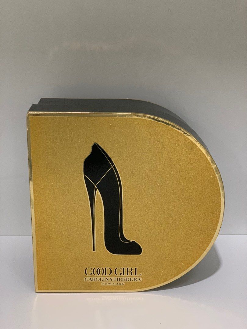 Carolina Herrera Good Girl Set, Beauty & Personal Care, Fragrance ...