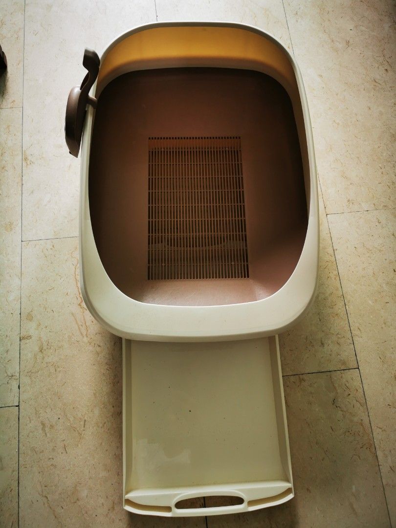 Cat Poop Tray, Pet Supplies, Homes & Other Pet Accessories on Carousell