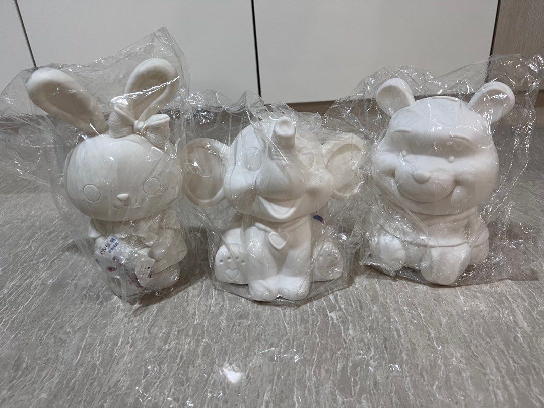 DIY Colouring Character Coin Bank, Hobbies & Toys, Stationery & Craft ...