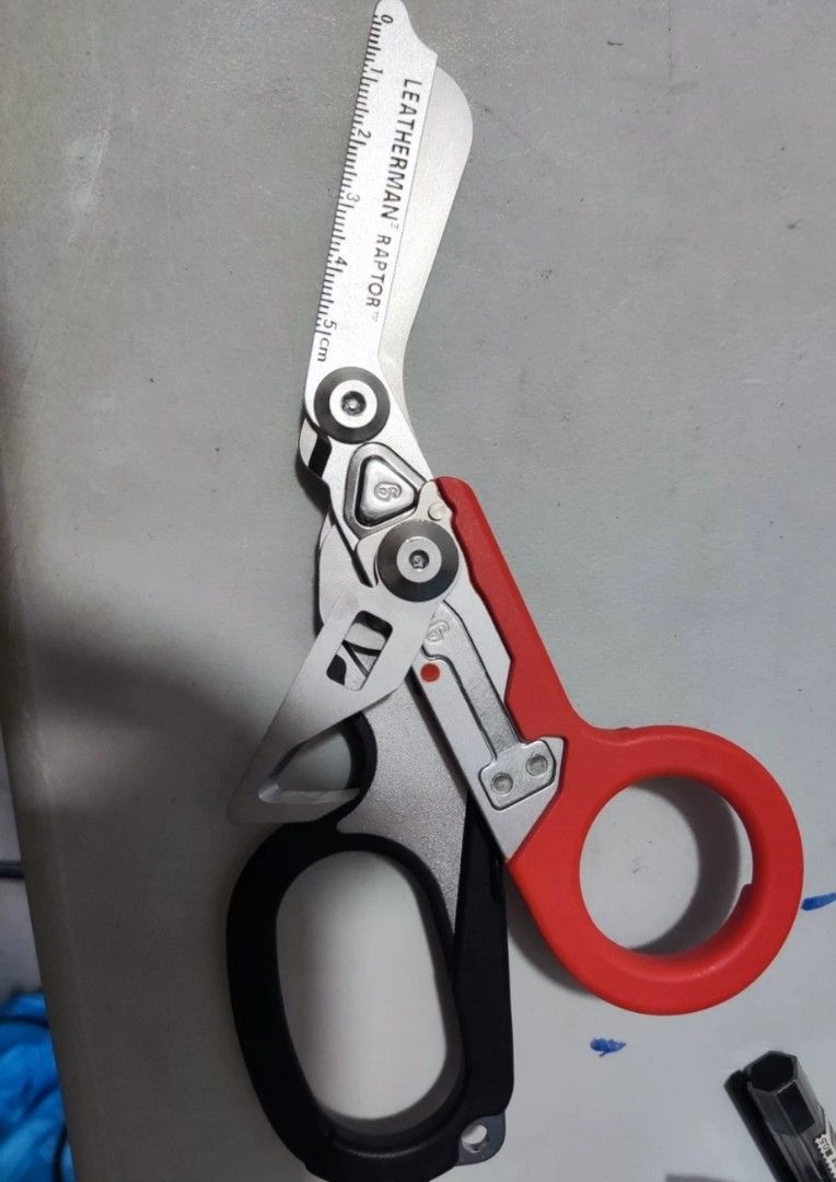 EDC multi tools foldable scissors 多用途萬用可摺剪刀, 興趣及遊戲, 手作＆自家設計, 工藝用品及工具 ...