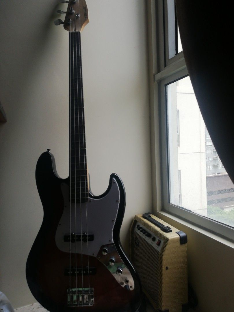 Fernando Bass Guitar with bass amp, Hobbies & Toys, Music & Media ...